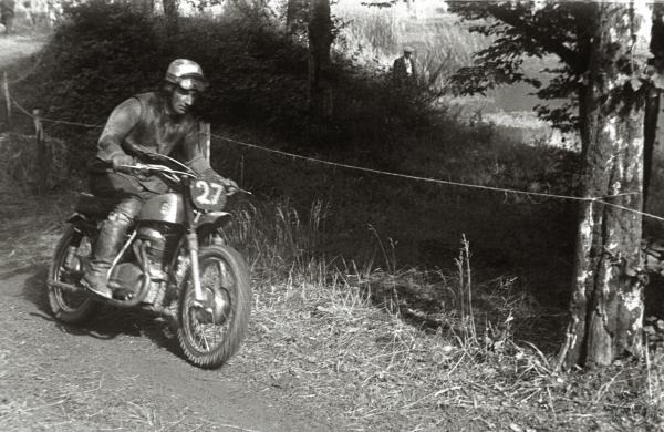 Motobécane 350 L4C 1954-60: le twin en tandem | Le Blog Moto Collection