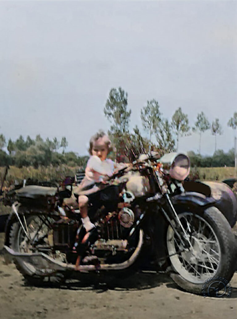 Dollar et Majestic à moteur Chaise V4 | Le Blog Moto Collection