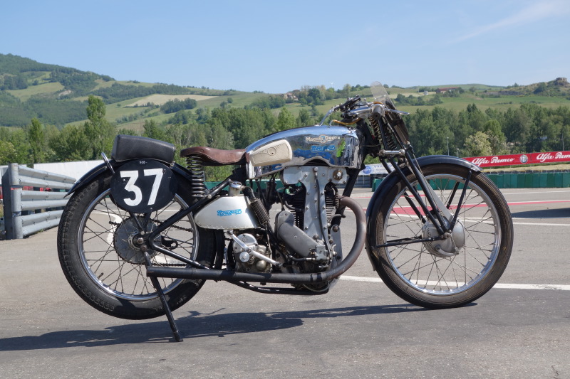 RETRO-NEWS - Moto collection : 2000 motos et un Blog - François-Marie Dumas